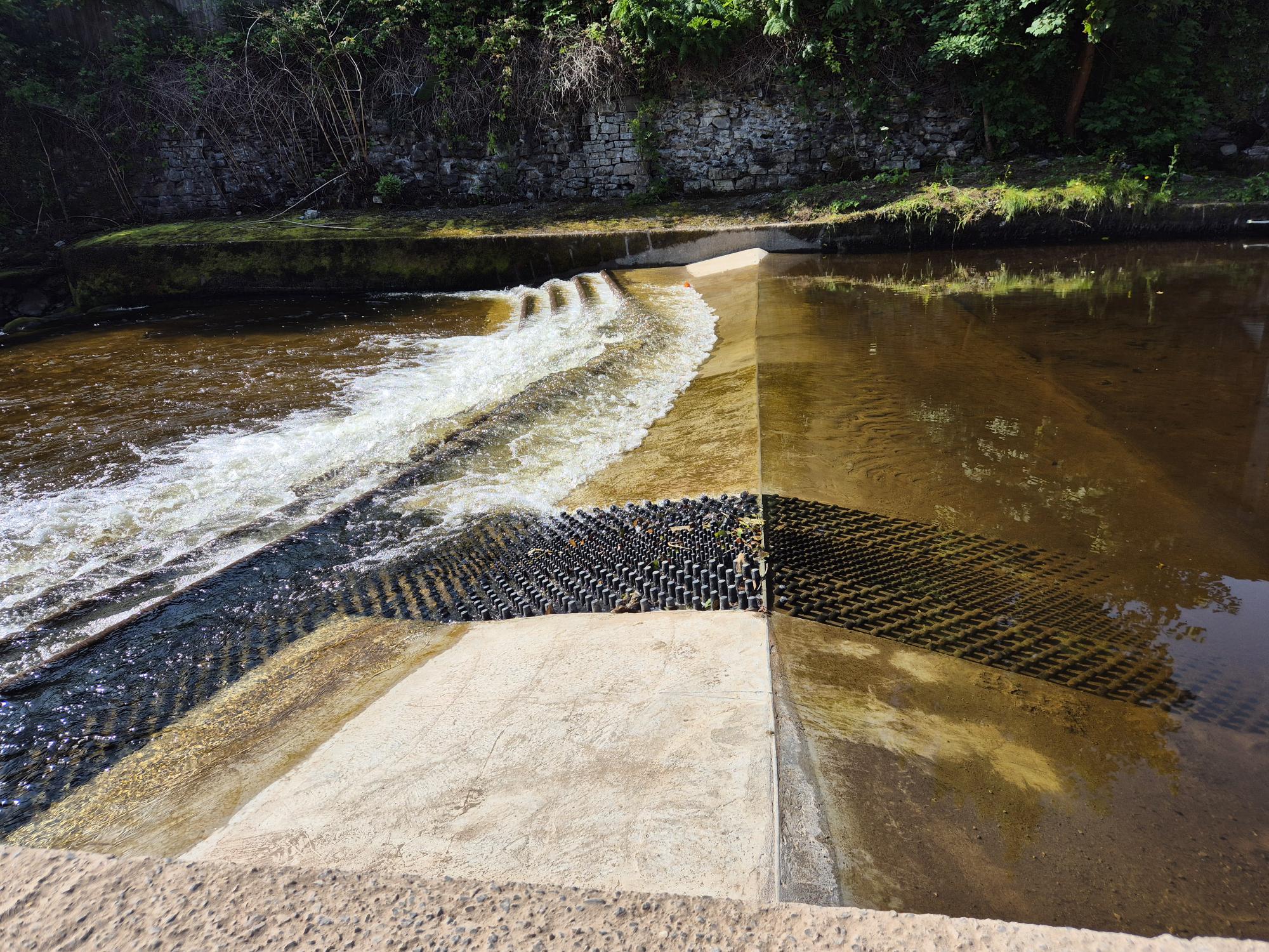 Natural Resources Wales / Repairs of vital River Taff monitoring ...